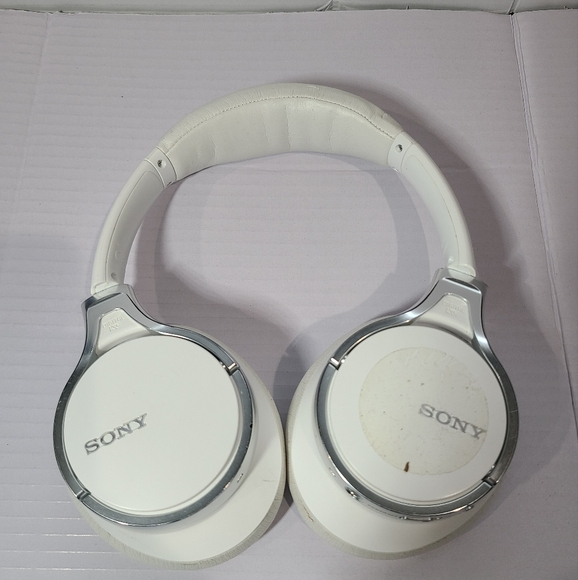 Sony | Headphones | Sony Mdrr Noise Canceling Headphone Over Ear | Poshmark